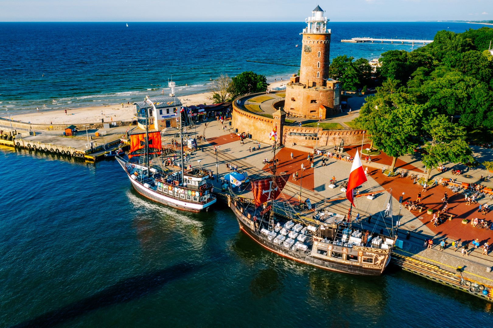 KOŁOBRZEG OŚRODEK GRYF - Wakacje Dla Seniorów - Biuro Turystyczne ...